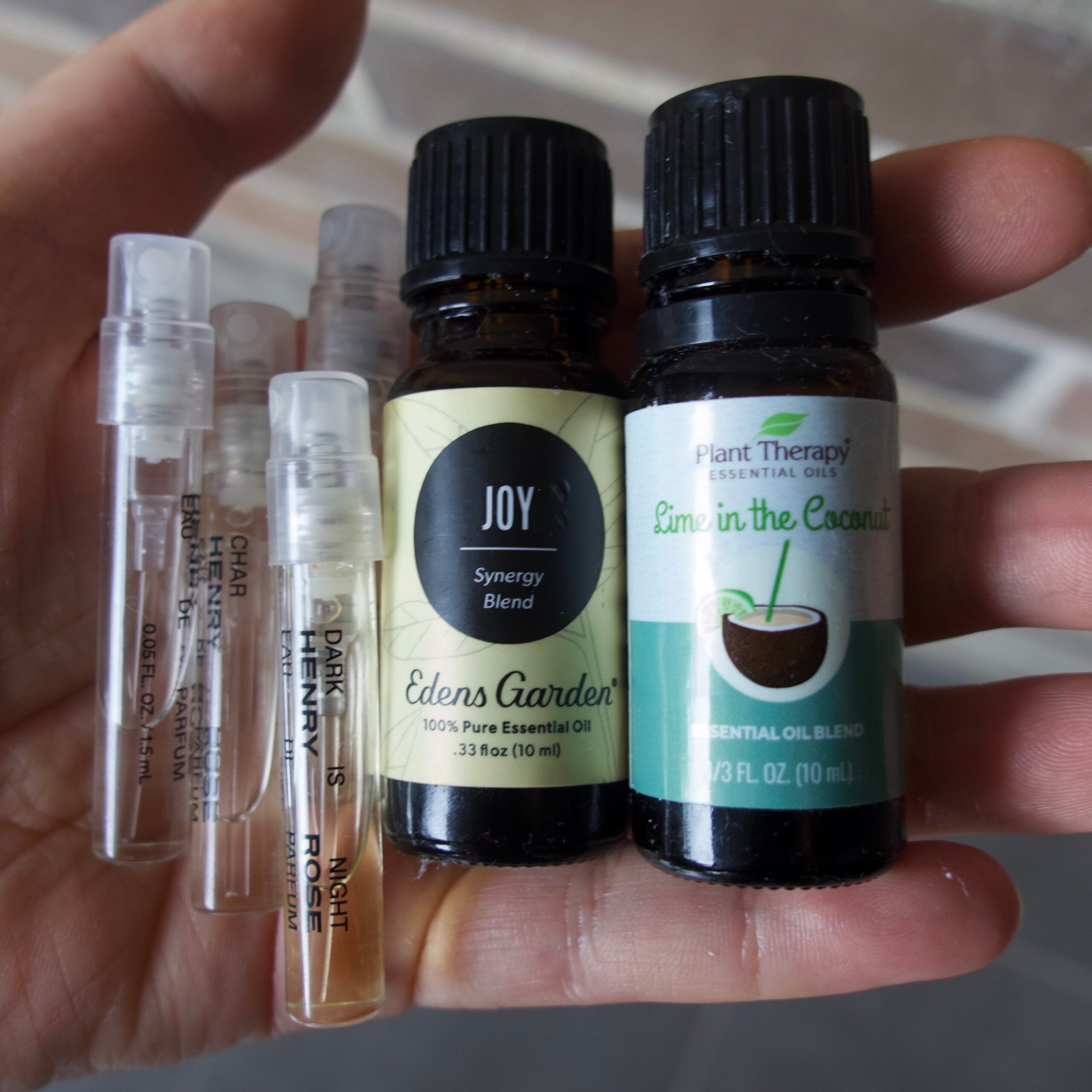 How To Get Rid Of Essential Oil Smell In A Home (My Testing Results ...